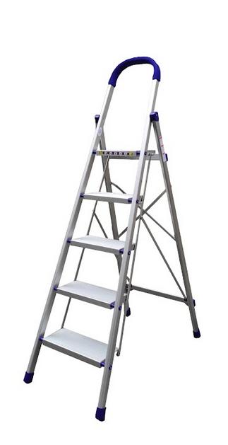 KRISBOW LADDER STEP WITH HANDLE 1.3 MTR 5 STEP